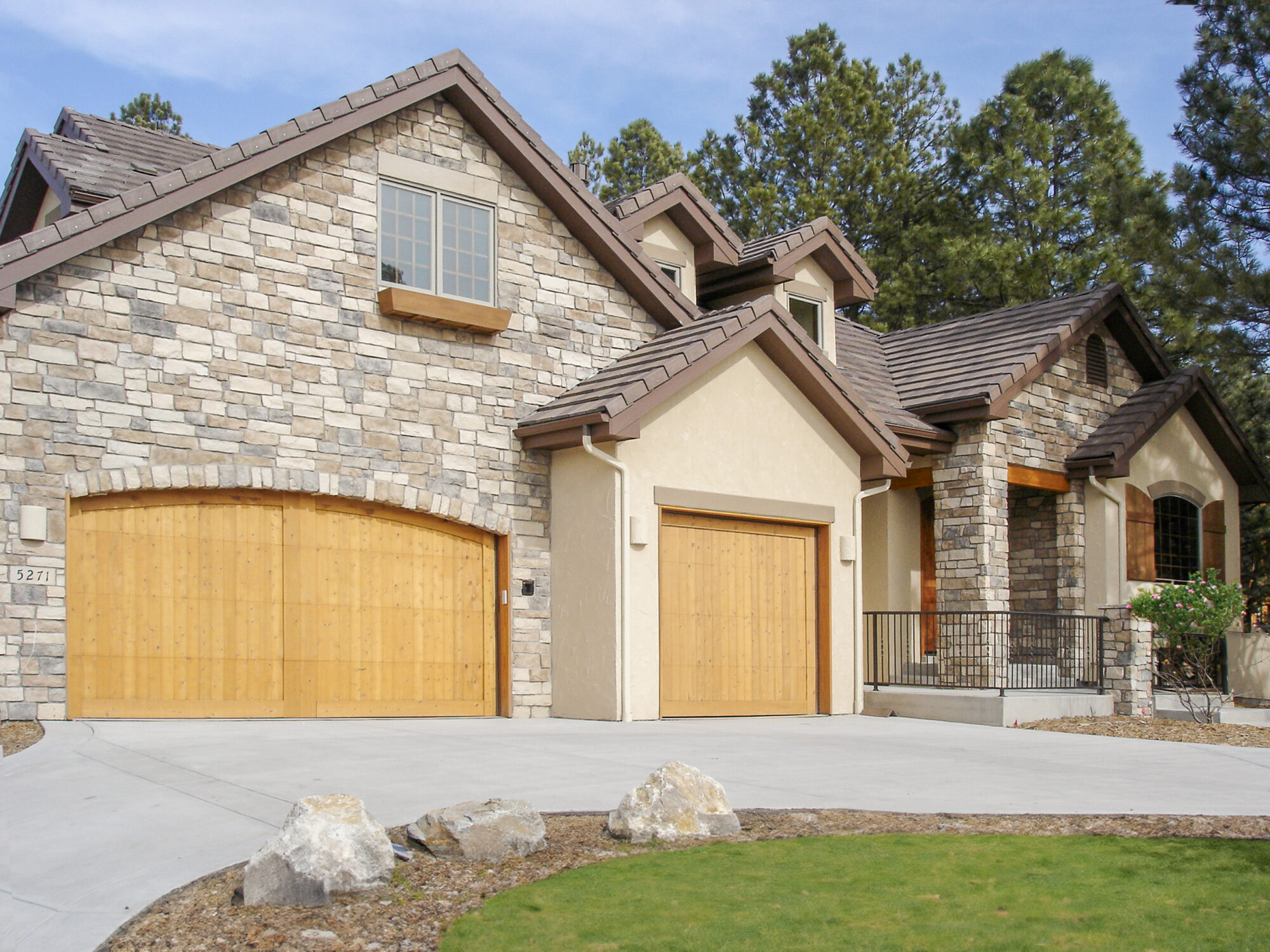 Cobble – Sunset Stone