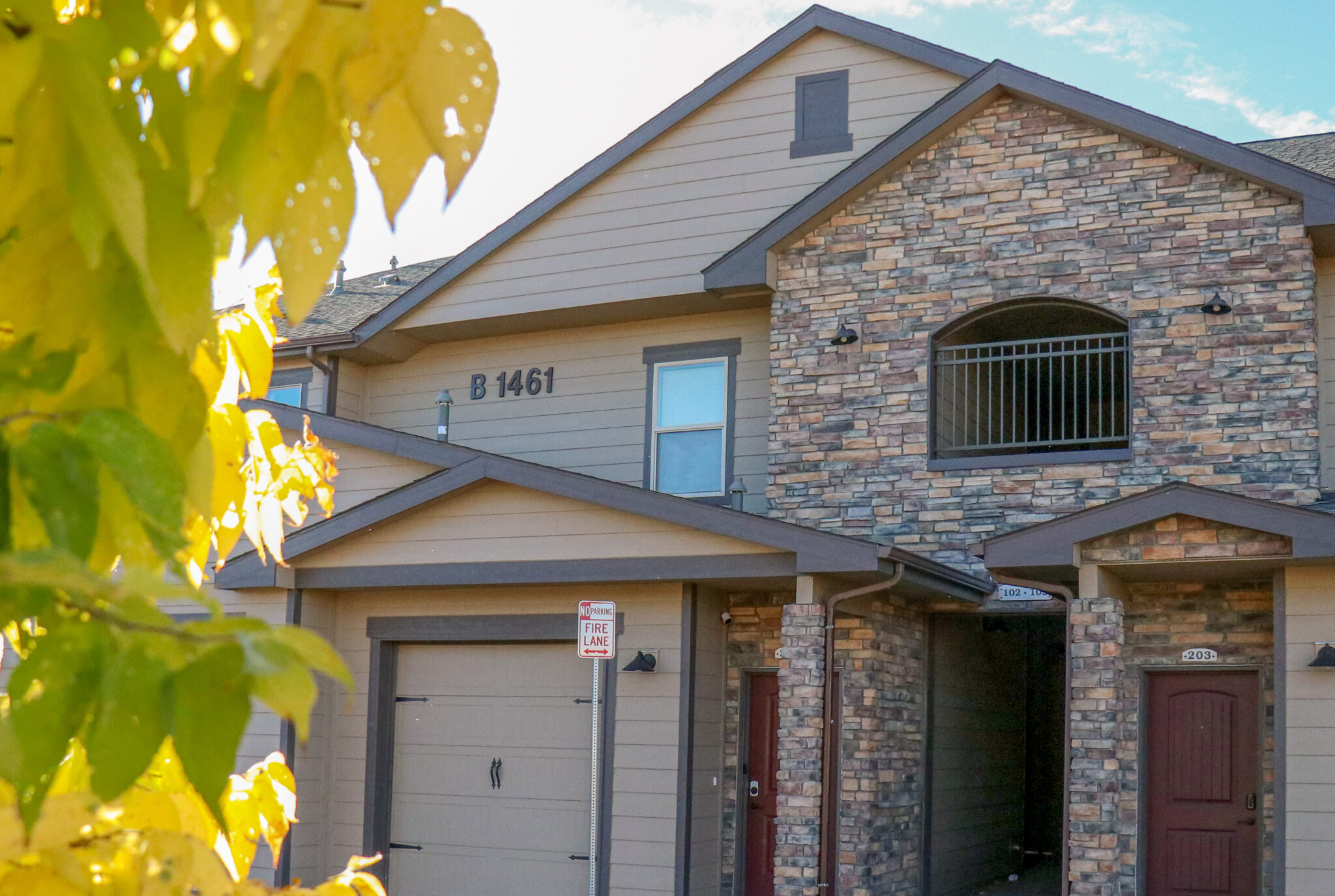 Ledge – Sunset Stone